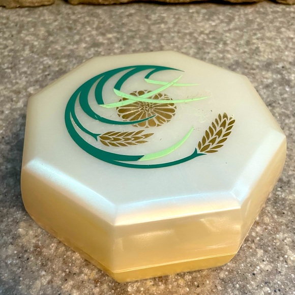 Merle Norman | Other | Vintage Merle Norman Cosmetics Octagon Plastic ...